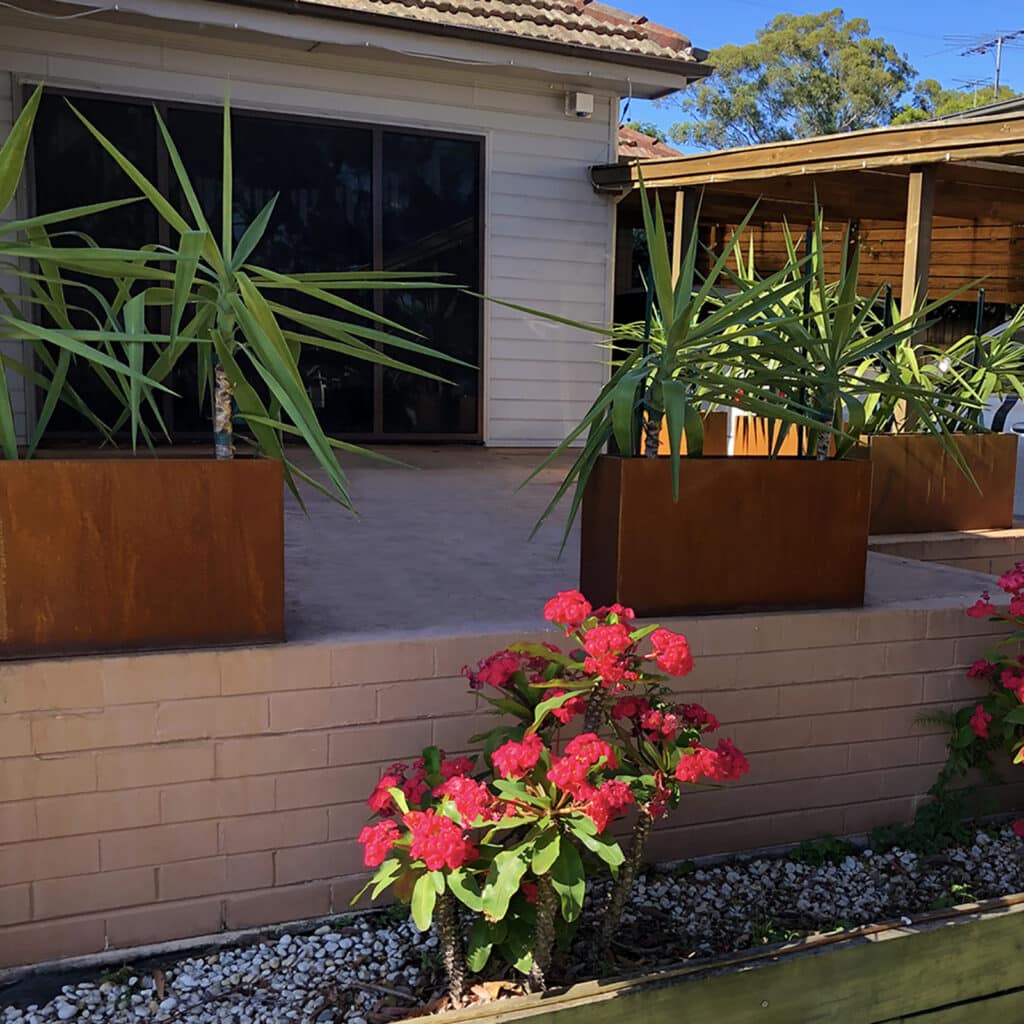 Oxy-Shield® Cafe Series Planter | Garden Planters | Jack Products